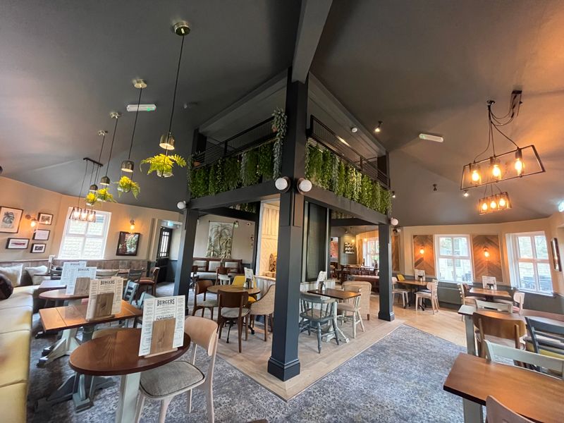 Spring Inn | Modern, cosy pub in Burnedge, Rochdale