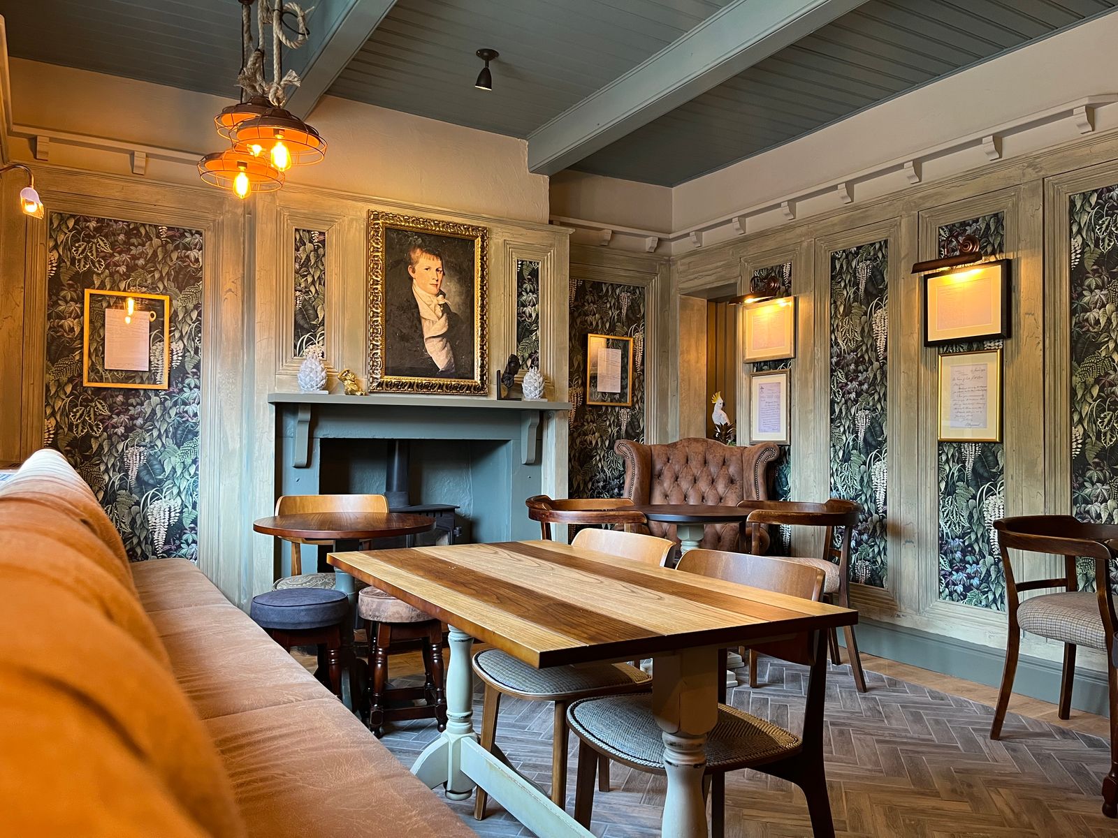 Spring Inn | Modern, cosy pub in Burnedge, Rochdale
