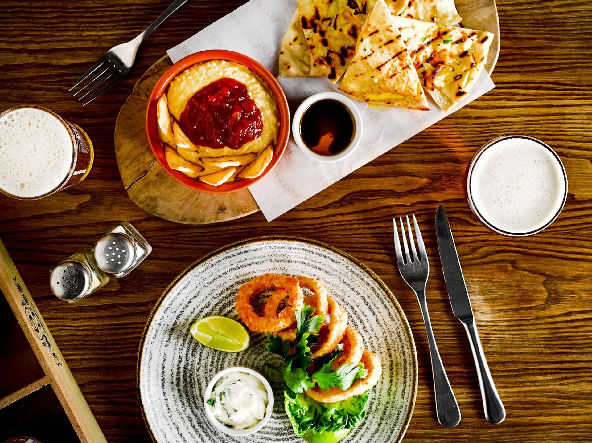 Spring Inn | Modern, cosy pub in Burnedge, Rochdale